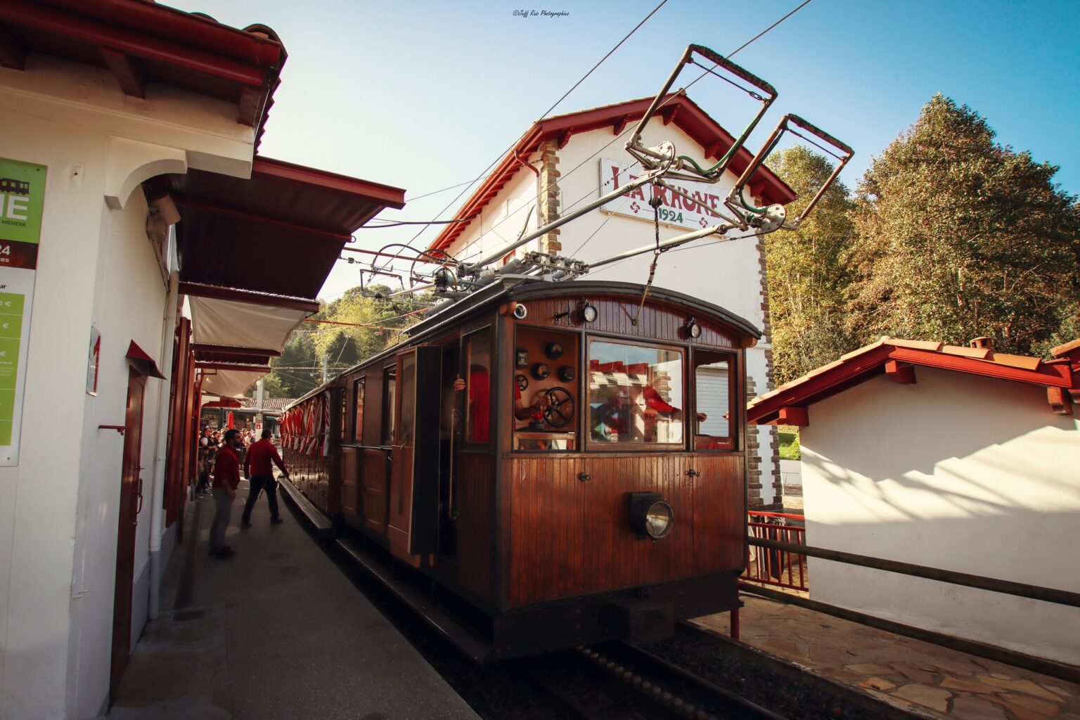 Randonnée au Pays Basque : La Rhune [905𝒎] et son petit train - Que ...
